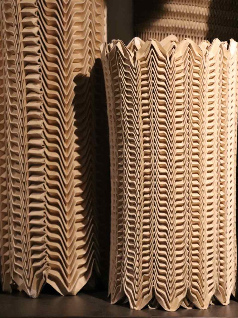 La Maison du Pli, de l’art délicat du plissage - Leather Fashion Design ...