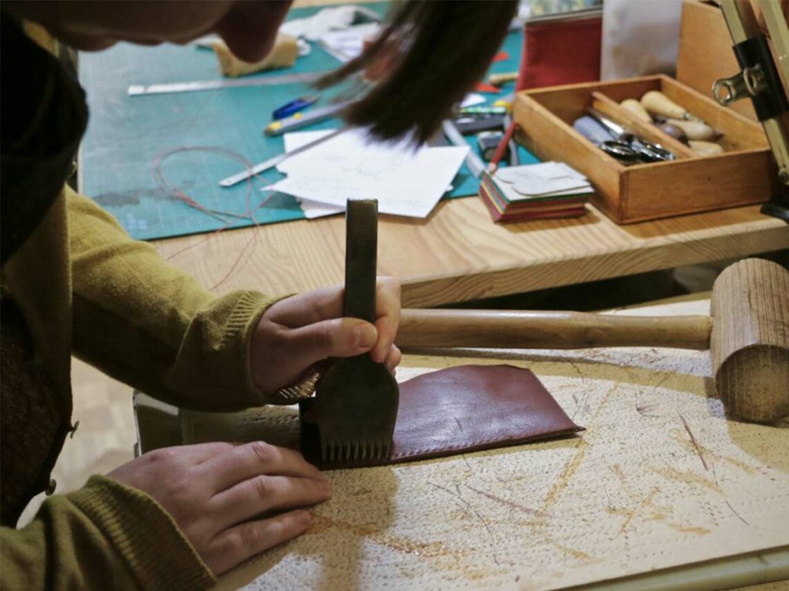 Clémence Cahu, créative débridée ! - Leather Fashion Design (LFD)